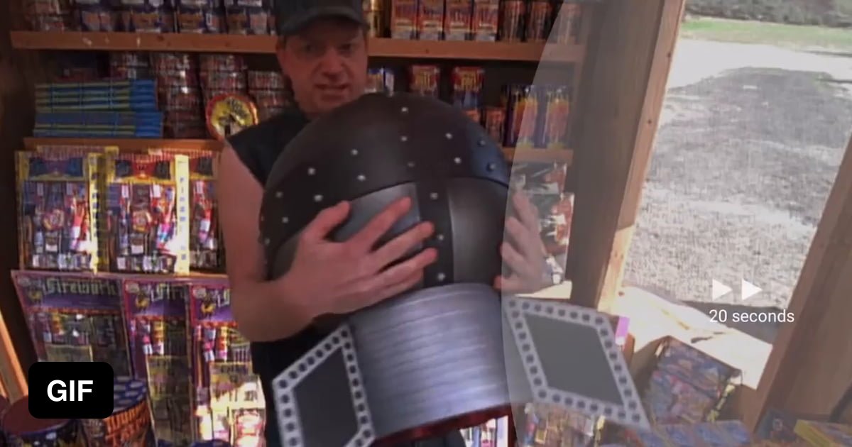 Biggest & Brightest Firework Ever: The Komodo 3000 - 9GAG