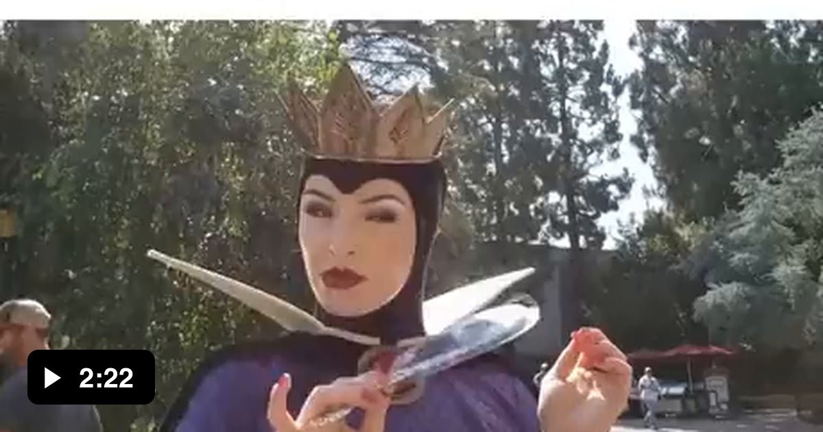 Disney better cast her if they ever make a live-action Snow White - 9GAG