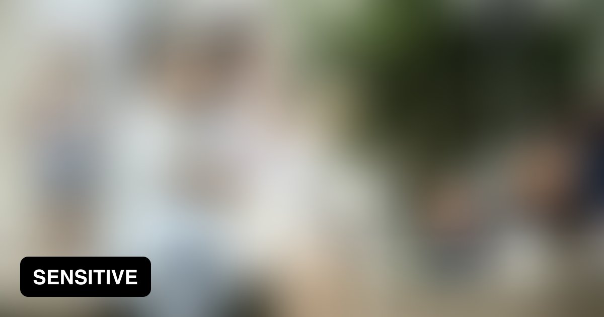 I bet they make squeaky toy sounds when they f**k - 9GAG