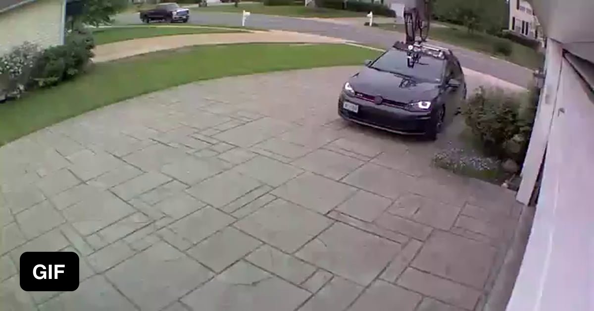 Forgot about the roof rack - 9GAG