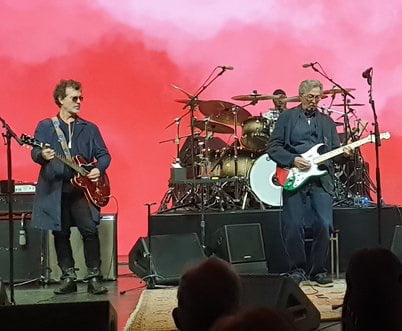 Eric Clapton and his Band's private concert in benefit of Medical Aid ...