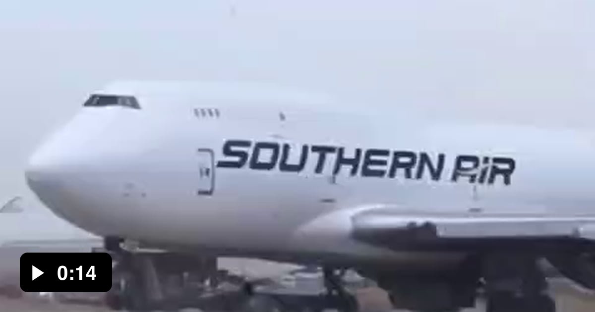 Retired Southern Air 747 with no engines still wants to fly under strong wind - 9GAG