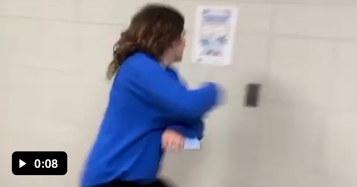 Trying to fight a wall, great idea - 9GAG