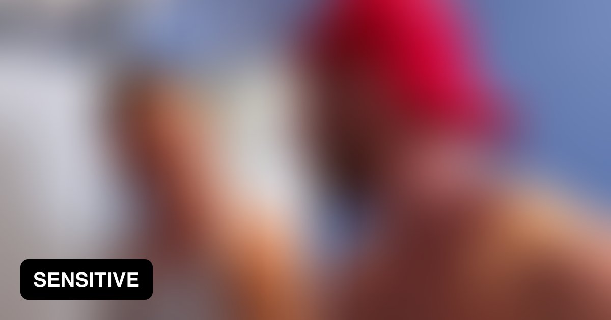 Brian Bonds & Ethan Sinns - 9GAG