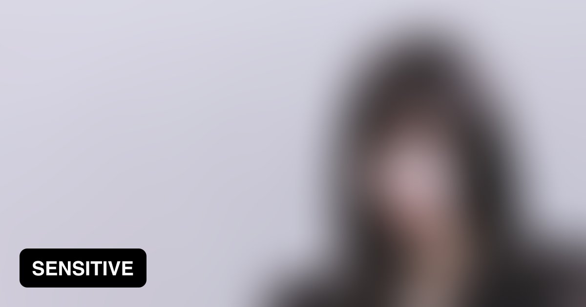 Momo's beautiful from top to bottom - 9GAG