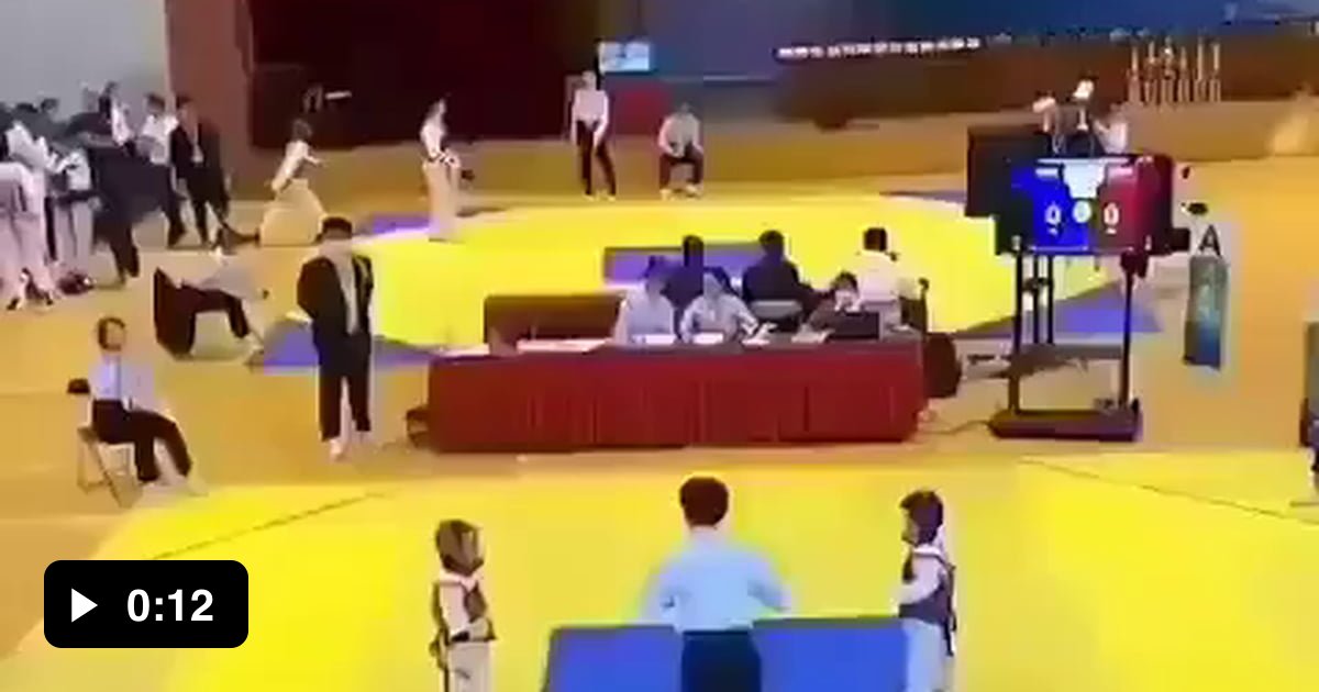 BrUtAl KaRaTe AtTaCk At CoMpEtIon - 9GAG