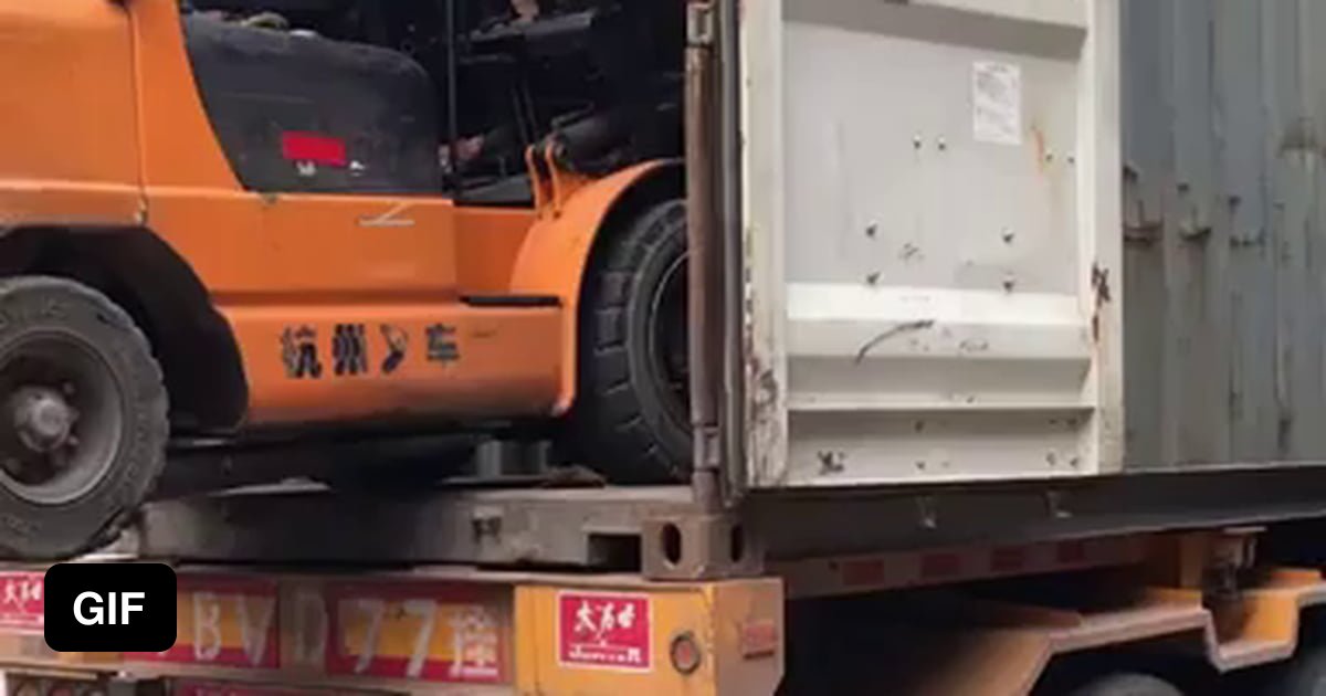 Unloading a truck - 9GAG