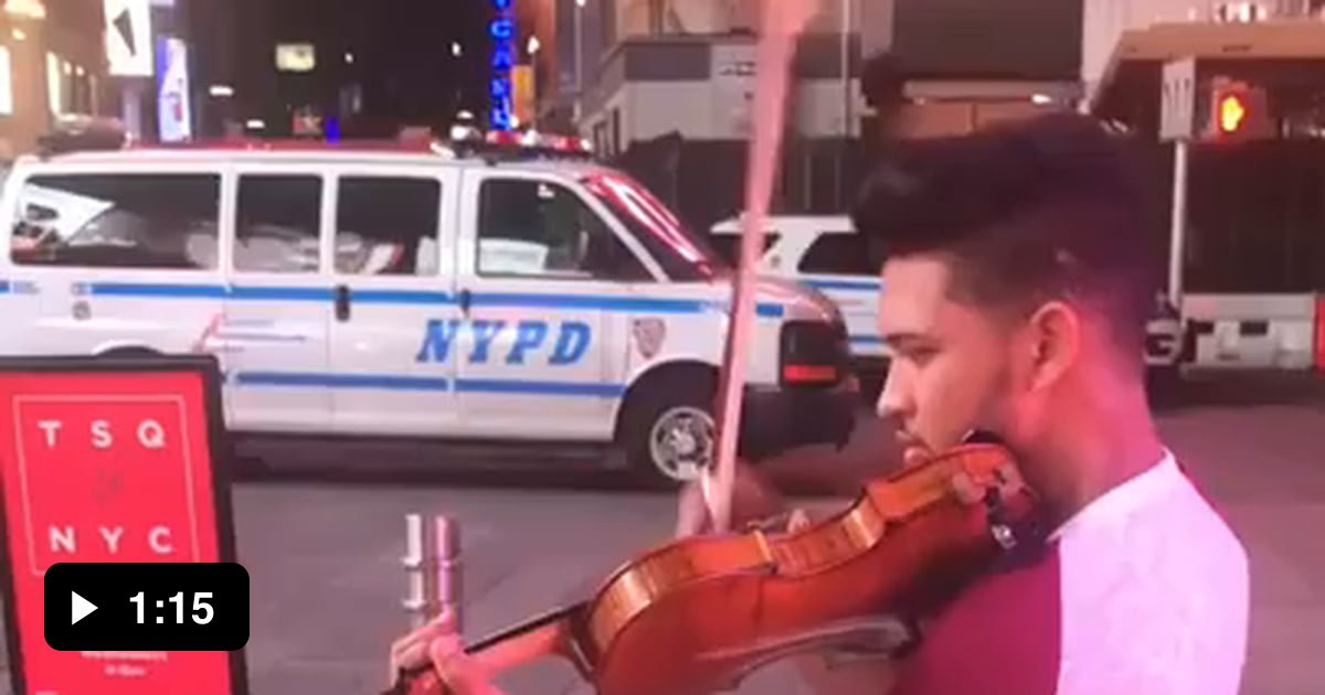 When New Yorkers Hear A Violin - 9GAG