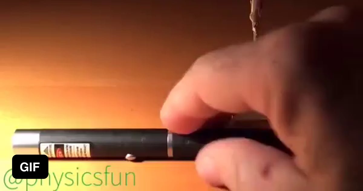 Laser pointer makes awesome patterns through thin plastic - 9GAG