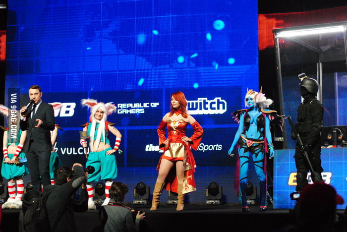 So, my wife as Dota 2 Lina on the stage of iLeague Starseries LAN ...