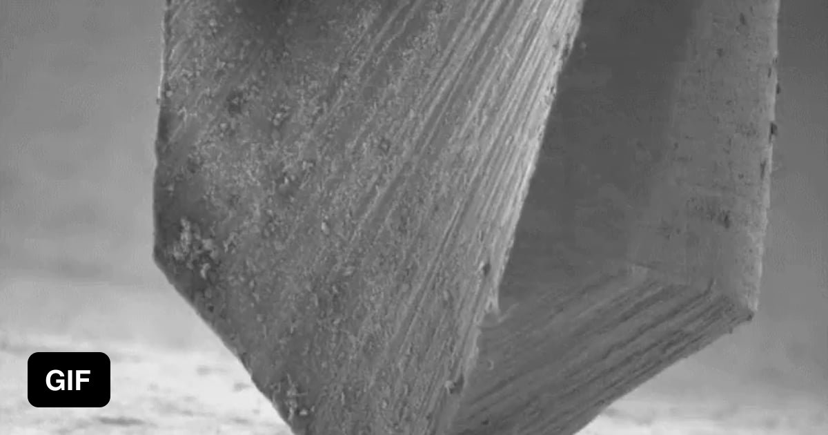 Deeply satisfying gif - 9GAG
