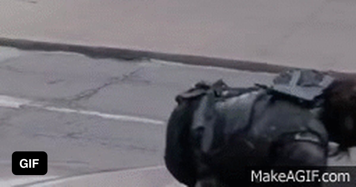 Most unnecessary flip in movie history - 9GAG