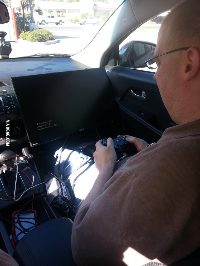My co-worker is way too addicted to CoD - 9GAG