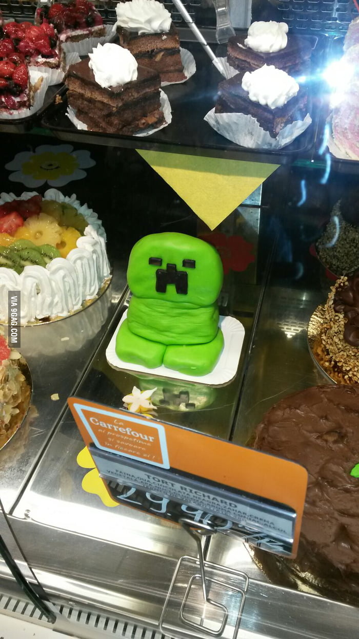 Fat creeper cake - 9GAG