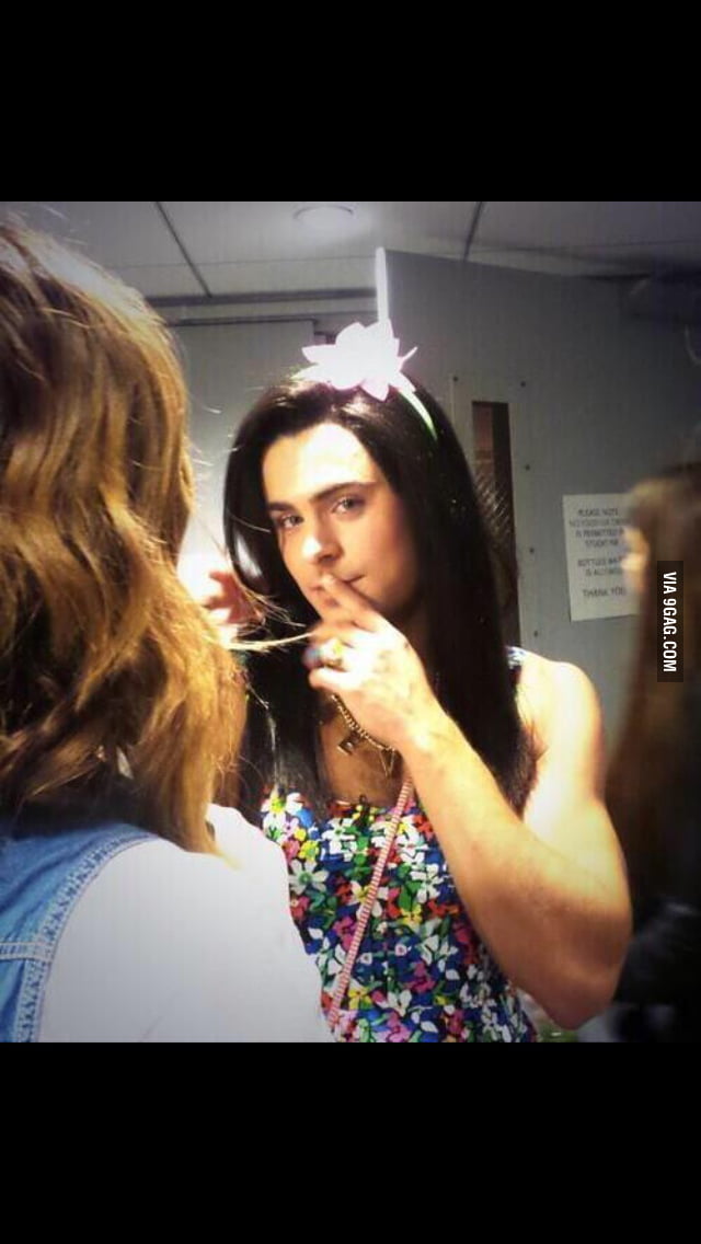 Zac Efron is prettier than me - 9GAG
