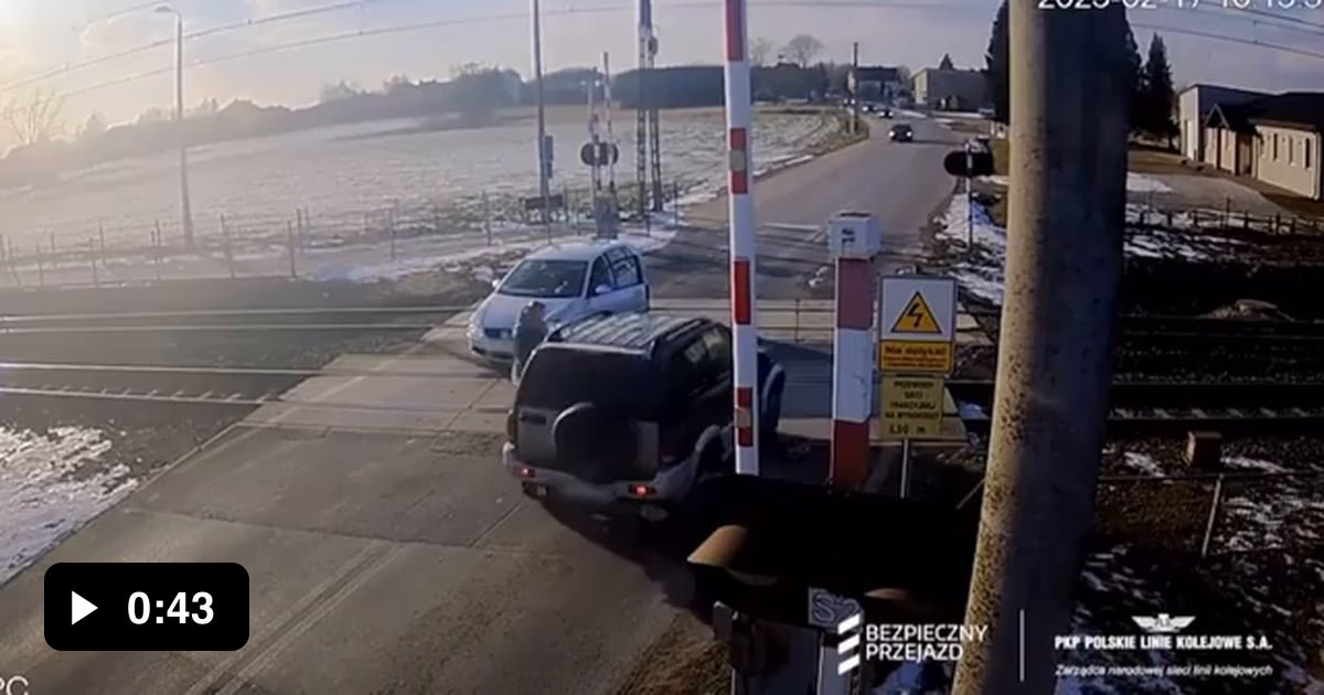 Not a good stop for a breakdown - 9GAG