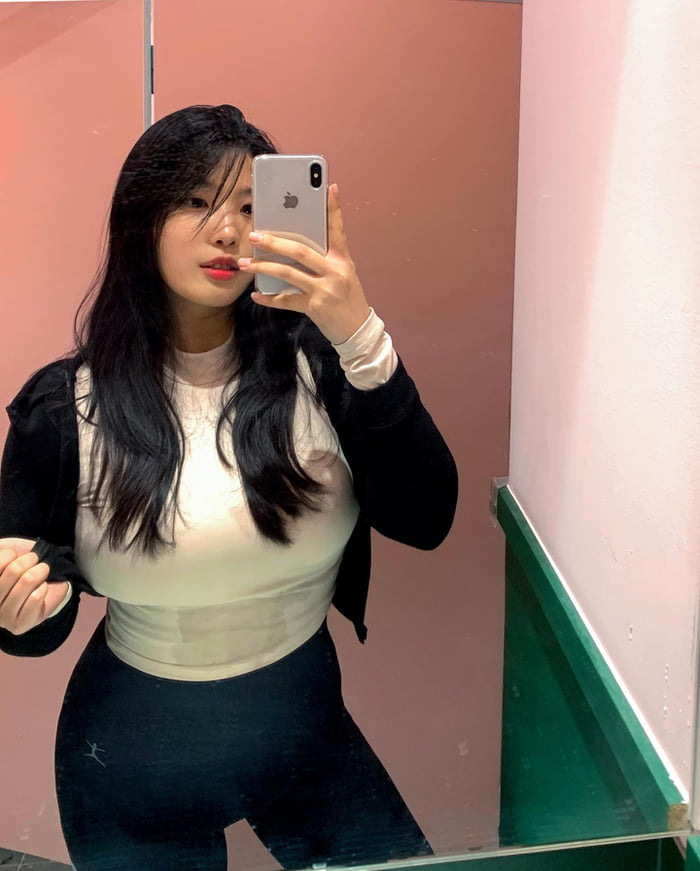 White Top 9gag 3233