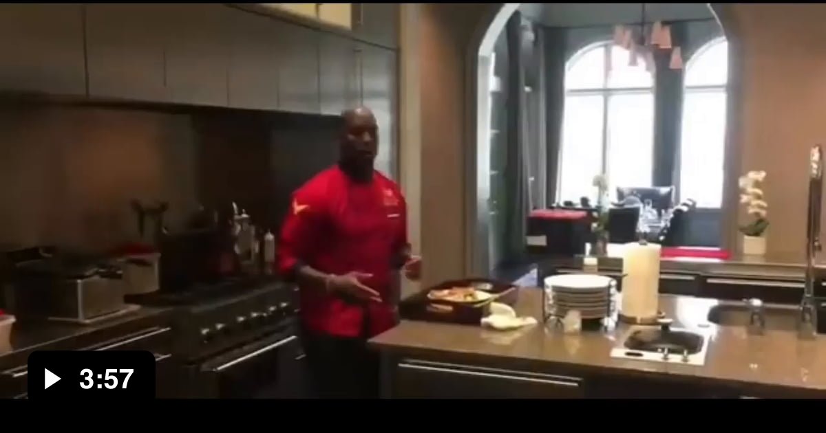 Actor Tyrese crying about his personal chef - 9GAG