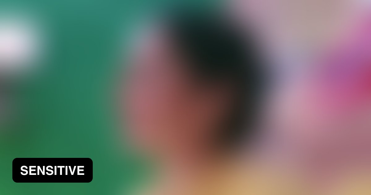 Busty milf side view - 9GAG