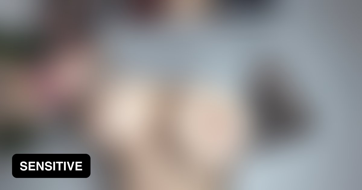 Need a mouth on each titty - 9GAG