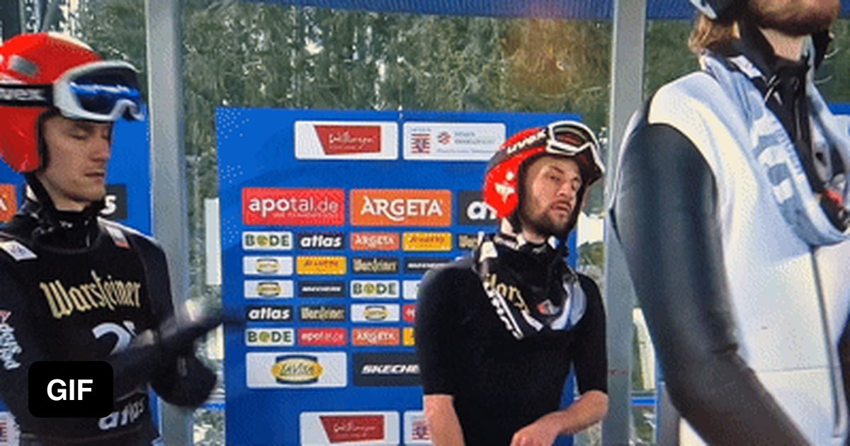 The ultimate bro shake - 9GAG