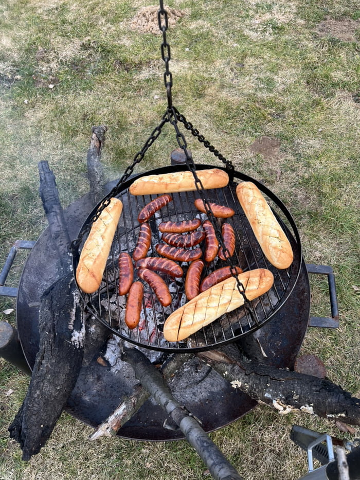 The season has begun. Yeah, I know it’s not much - 9GAG