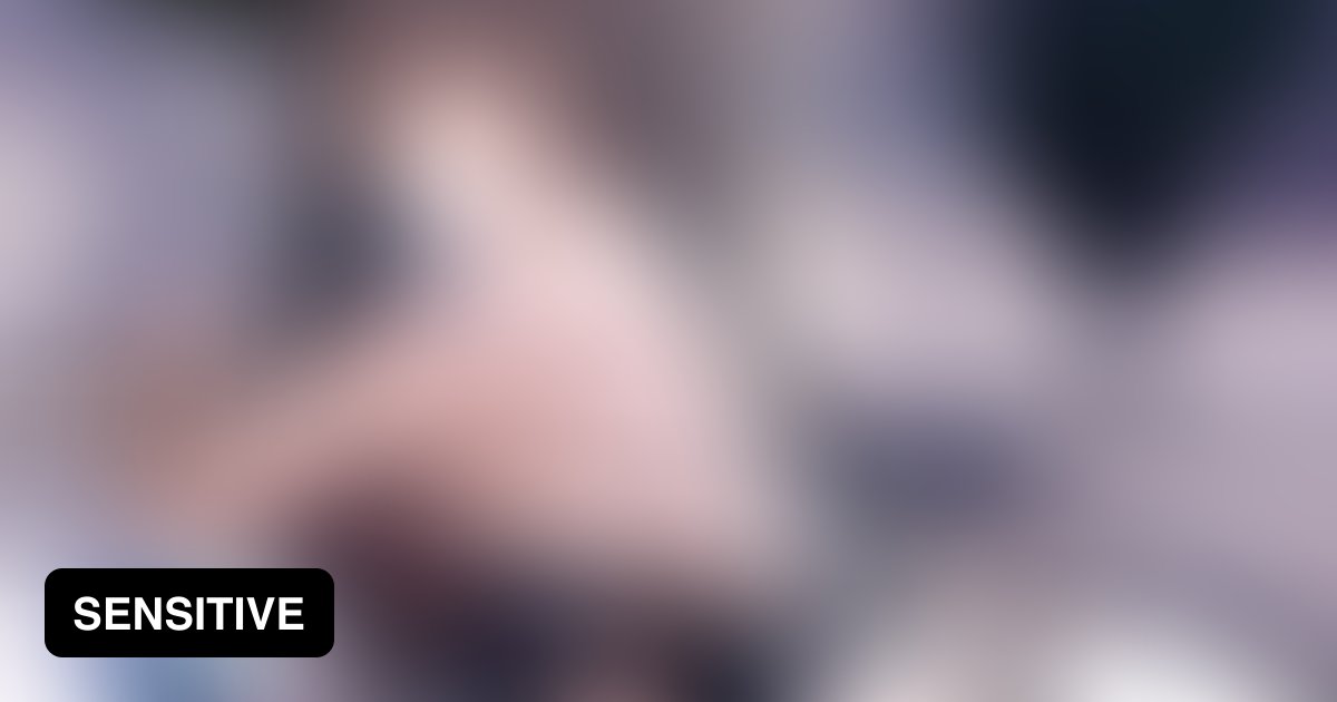 Ruan Mei waiting in bed - 9GAG