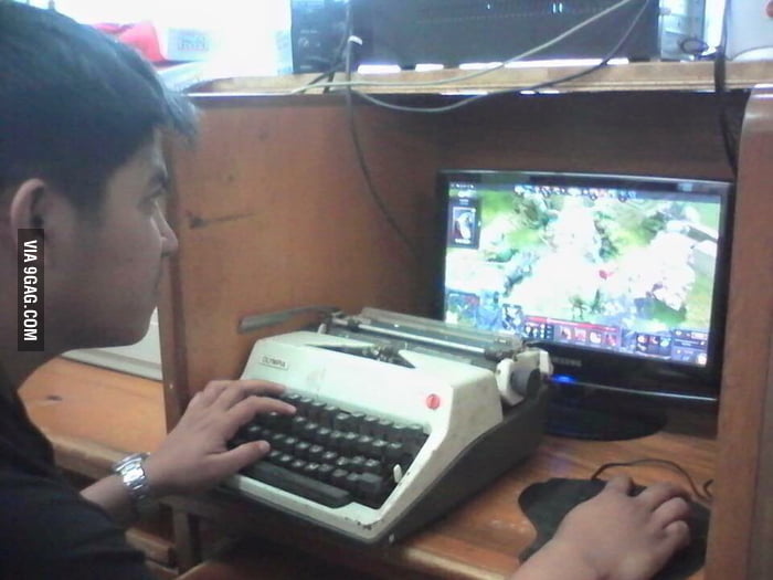 Me playing in a computer shop in philippines - 9GAG