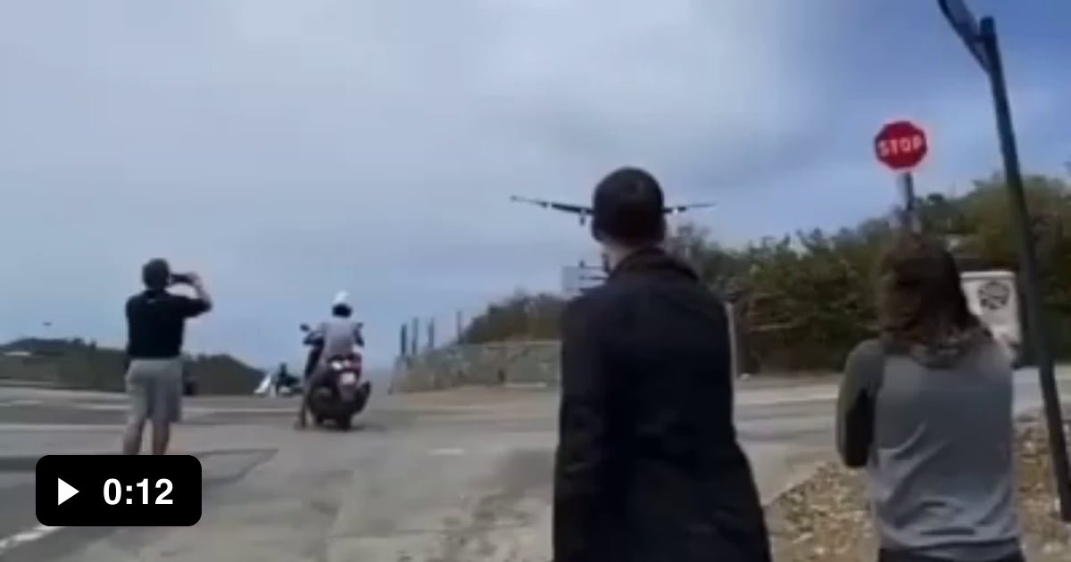 Too low terrain: pull up - 9GAG