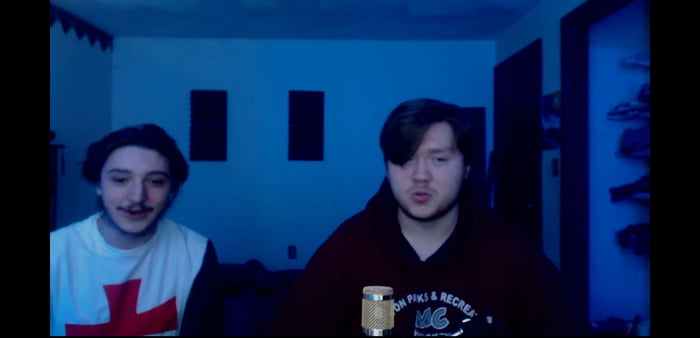 Bread boys finally did a face reveal (left is dad, right is son) - 9GAG