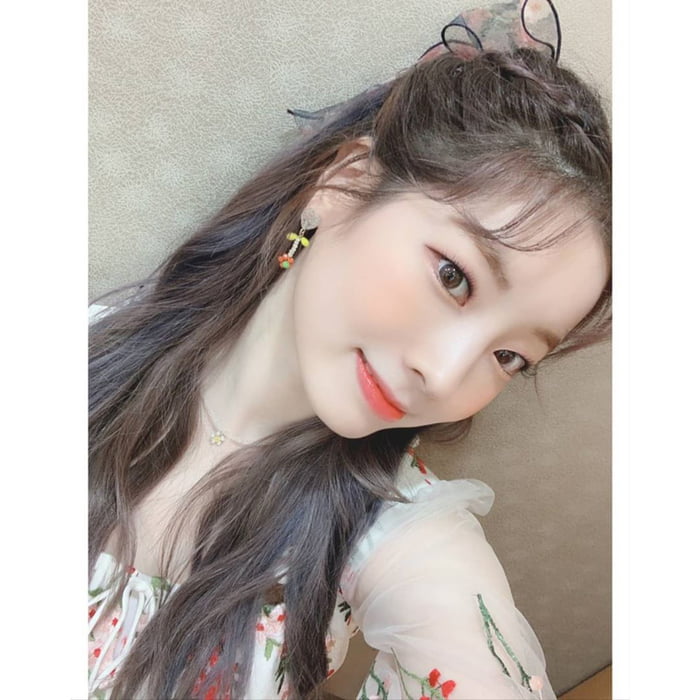 Twicetagram Update - Dahyun selca: "1st place on Mcountdown!! ONCE ...