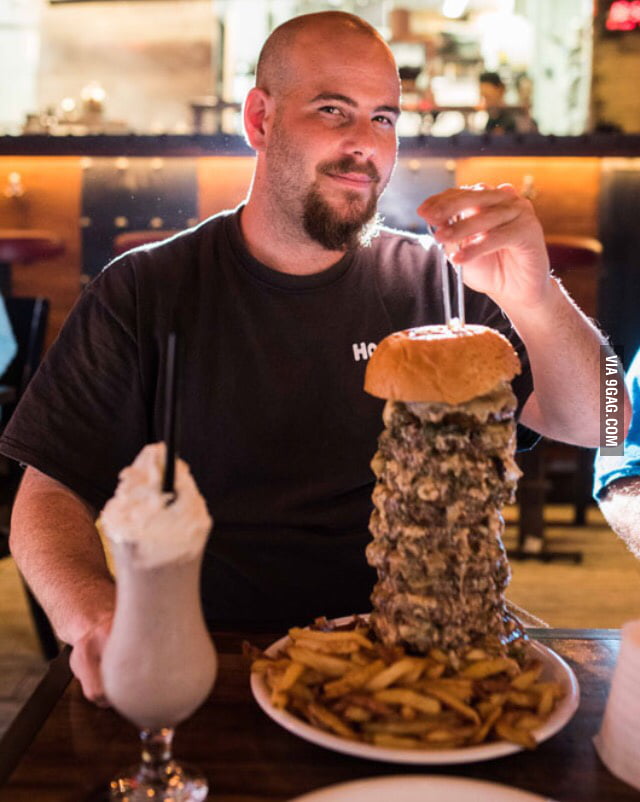 Humongous challenge in Israel , 2.5 kg of burger 0.5 kg of fries and a ...