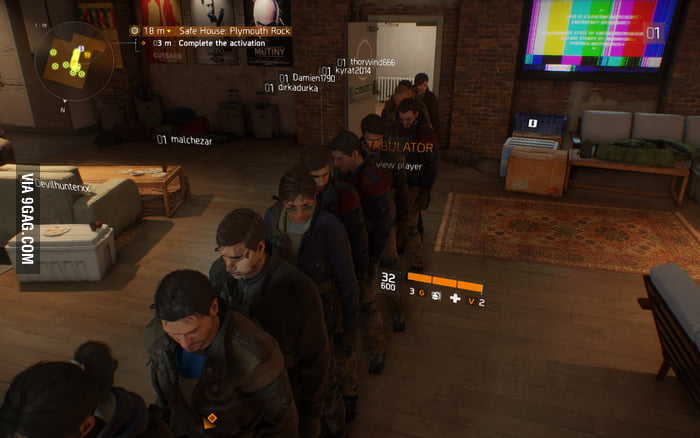 Tom Clancy's The Division. aka Standing in Line Simulator 2016 - 9GAG