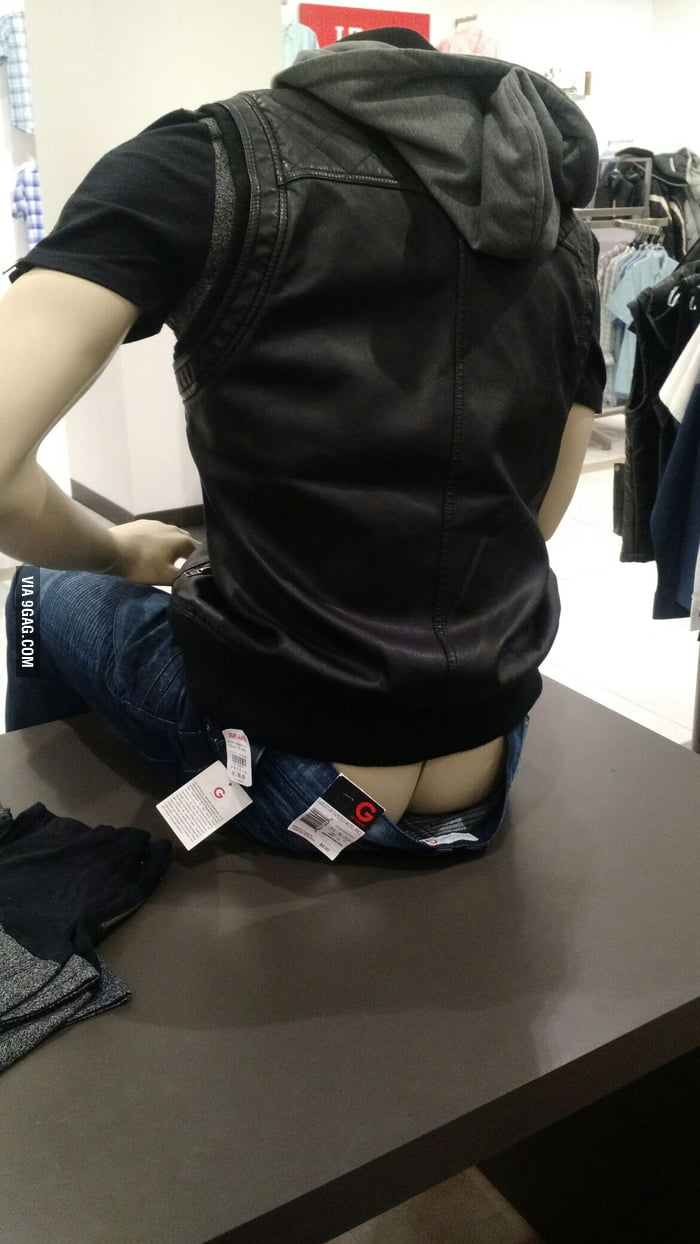 Butt crack - 9GAG