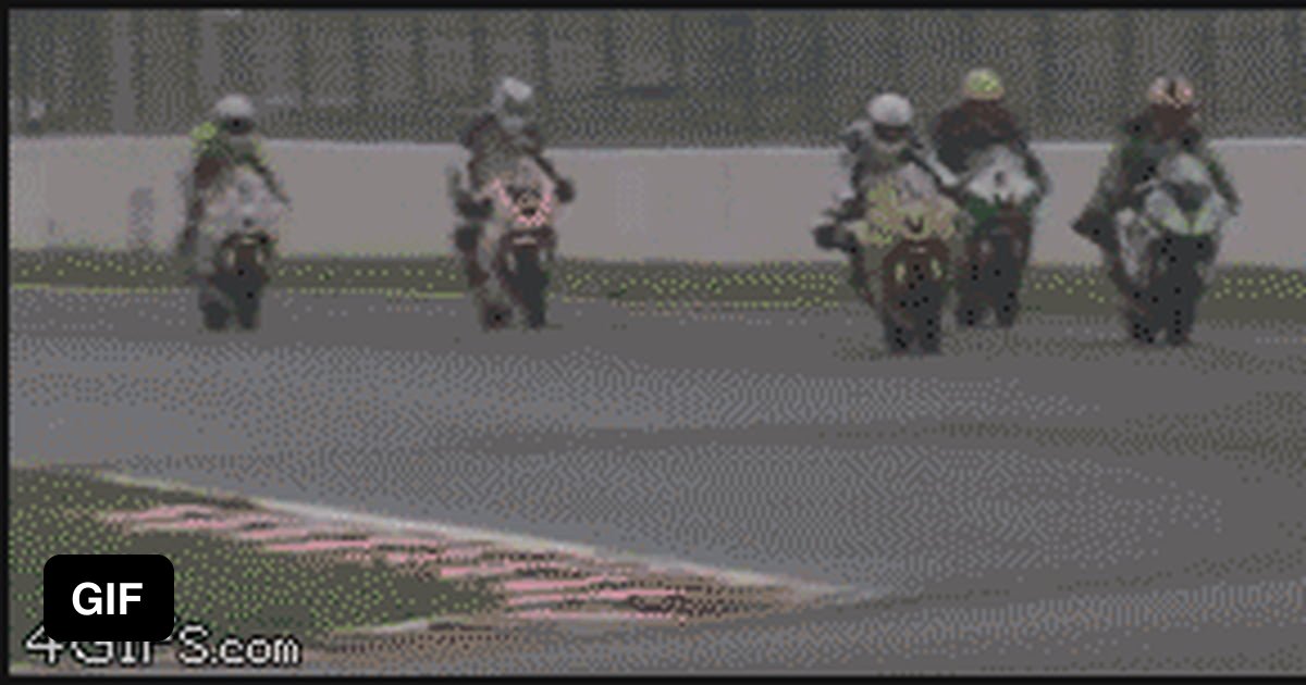 Hey! Break it up you two! - 9GAG