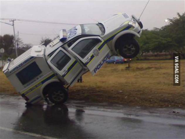 South African Police Car Lift - 9GAG