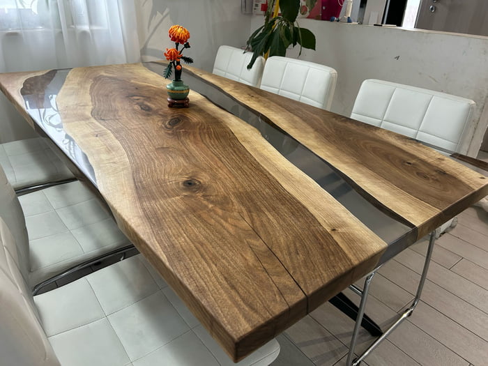 I've built my first ever table for Youtube, Not many views but i'm very ...
