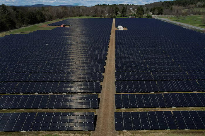 Chinese ‘kill switches’ found hidden in US solar farms - 9GAG