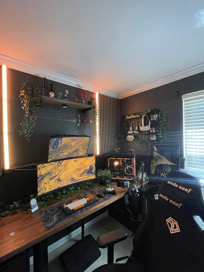 Updated the setup a bit with a new build 🔥 - 9GAG
