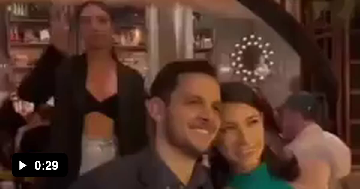 Best friend surprise - 9GAG