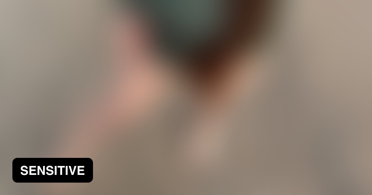 Busty at the beach - 9GAG