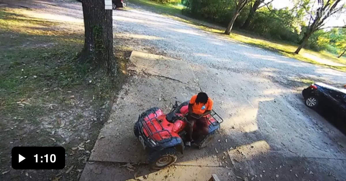 Man attacked by his wheelchair-bound neighbor's 4 Pitbulls - 9GAG