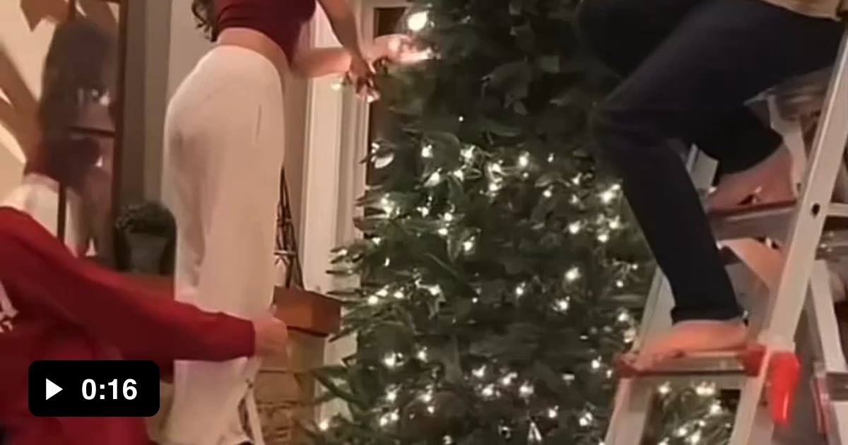 Funny cool, his mom is behind the camera - 9GAG