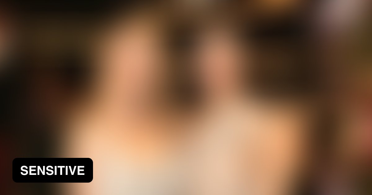 Alexandra Daddario and Sydney Sweeney - 9GAG