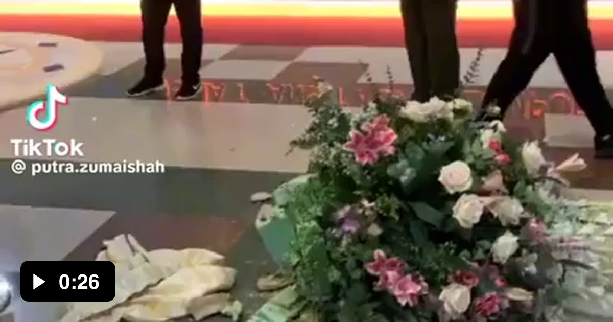 Palestinian refugees in Wisma Transit - 9GAG