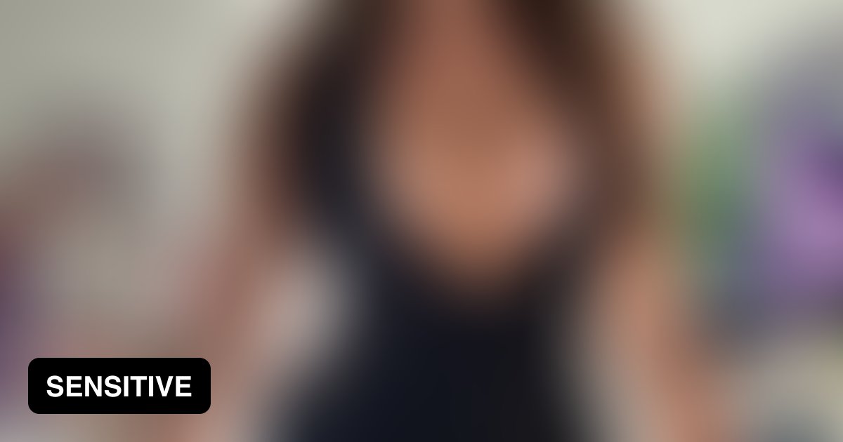 Slipping out for a peek - 9GAG