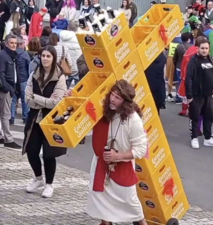 BEER CHRIST BARTENDER OF JESUS MIXER OF THE CLOUDS - 9GAG