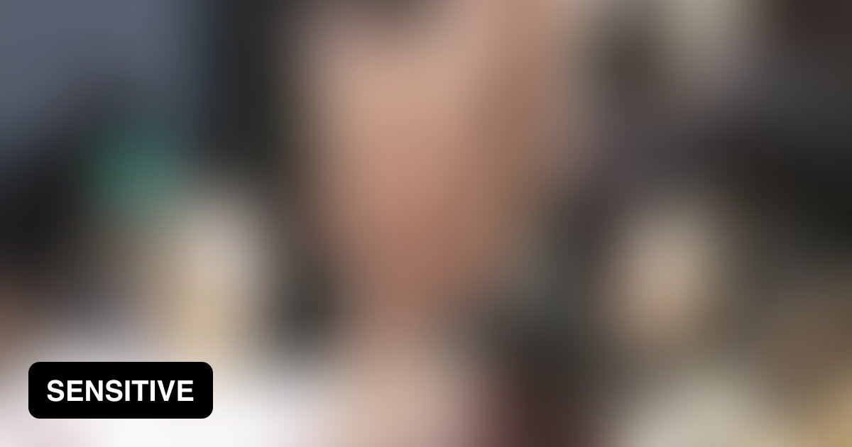 Just a random pijama show with latinas mamacitas - 9GAG