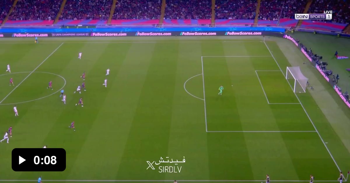 Offside lines for Mkhitaryan's disallowed goal vs Barcelona - 9GAG