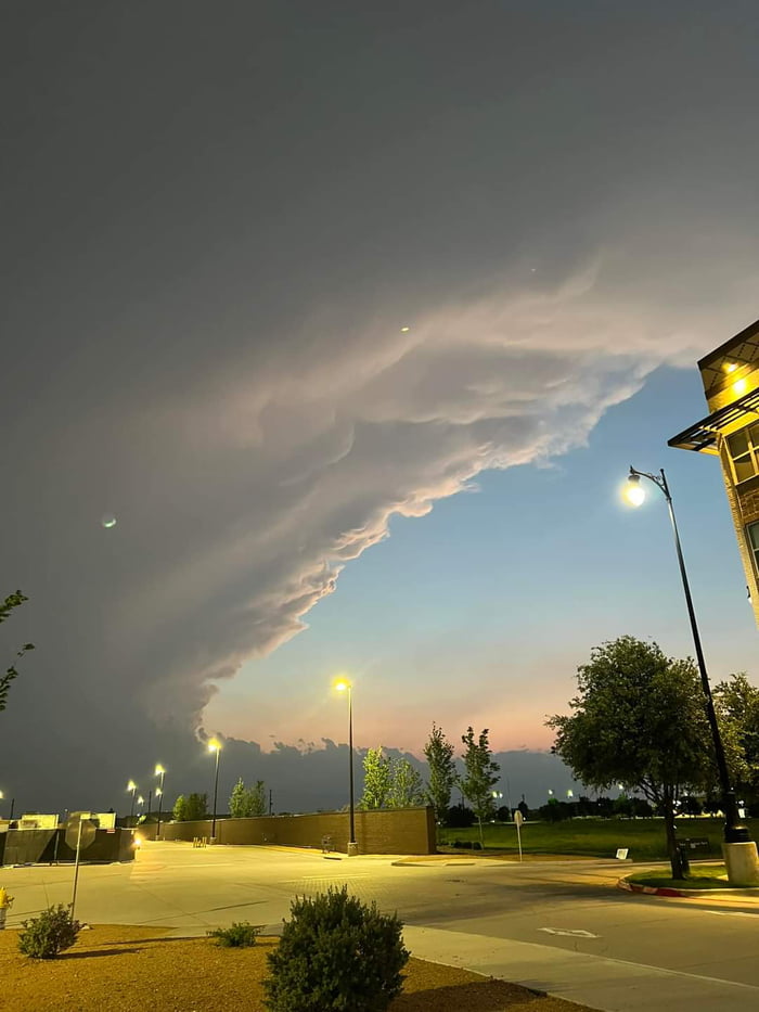 Storm taking over Dallas - 9GAG